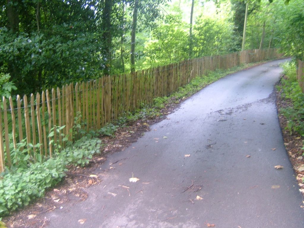 Chestnut Pale Fencing 4ft (1.2m) 10m Rolls