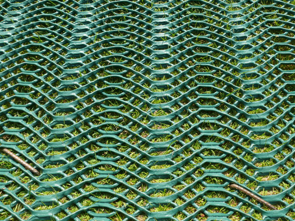 Grass Reinforcement / Parking Mesh - Light - GP Flex 1000 - 1m x 20m ...